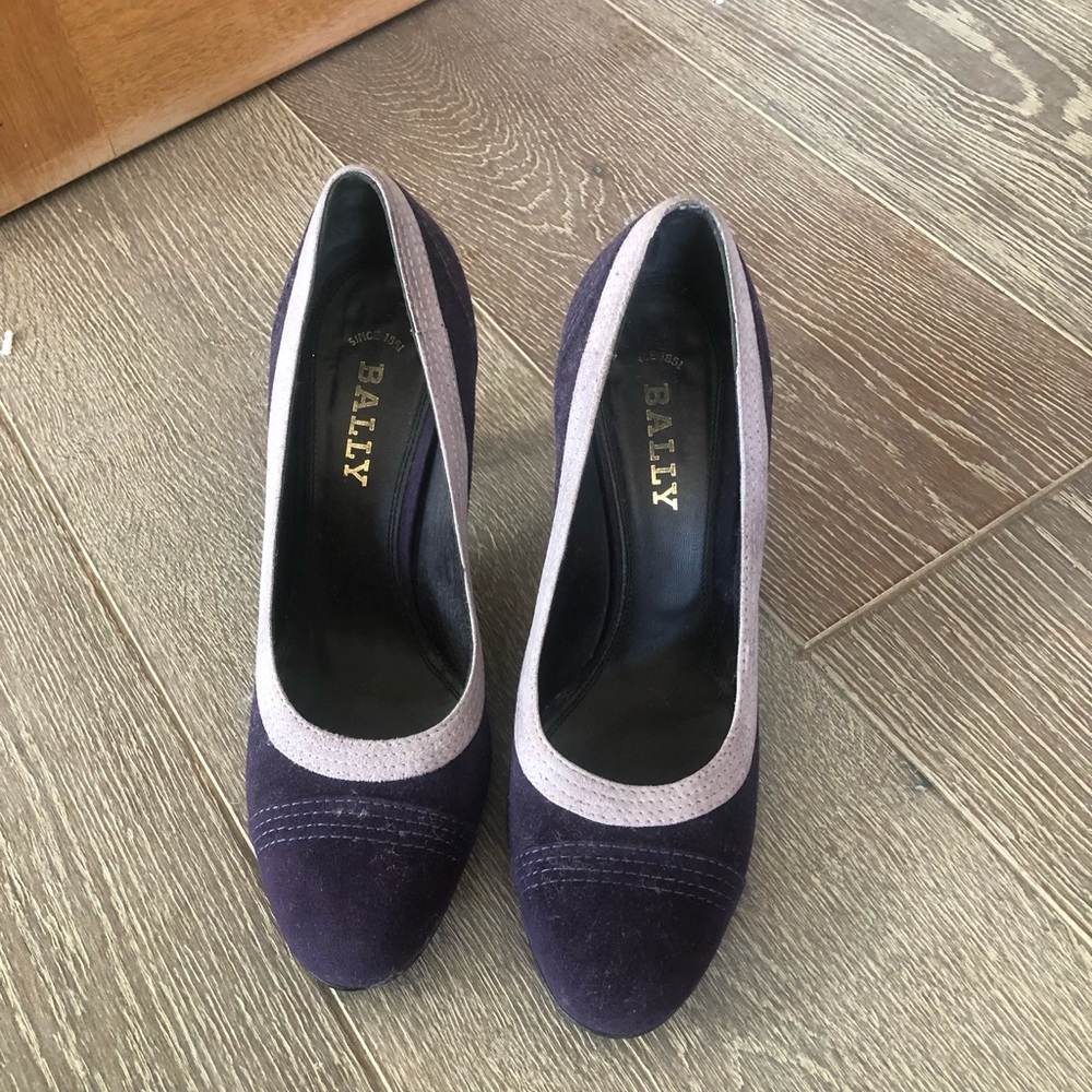 Bally Suede Pumps - Gem